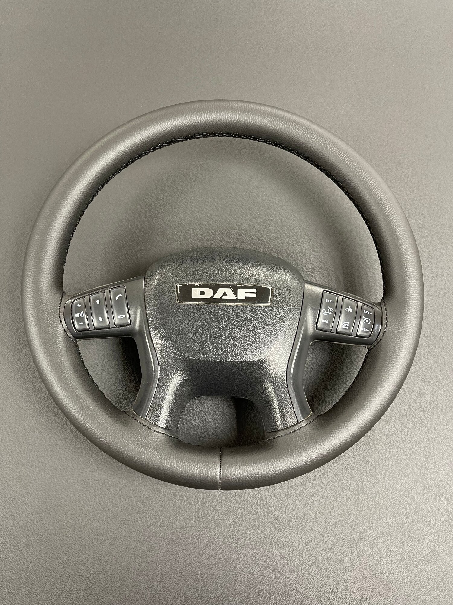 Руль Daf XF 106 Б/У в оплетке