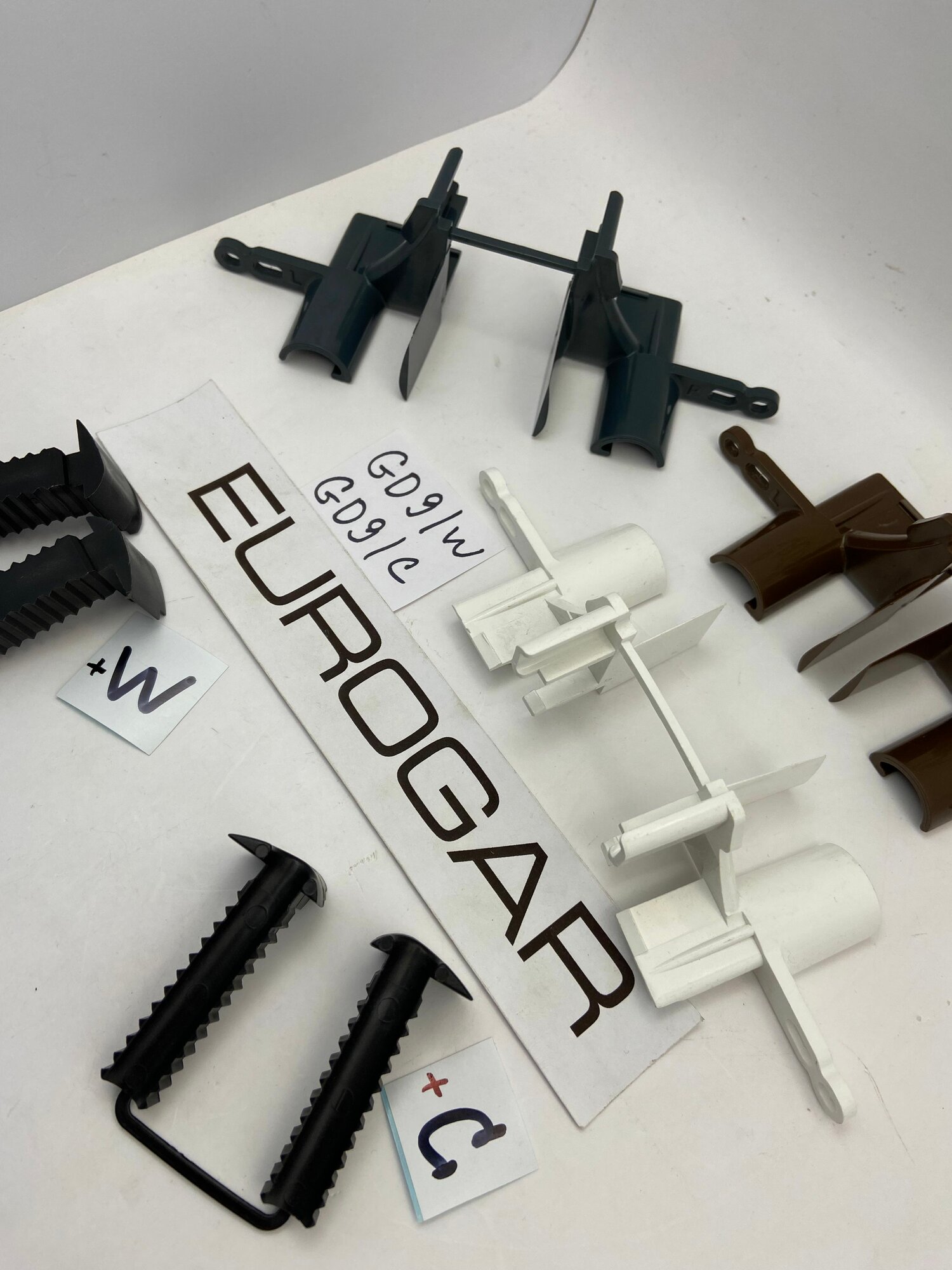 Alutech, Устройство направляющее GD9/C, коричневый, 313052102, 1 шт.