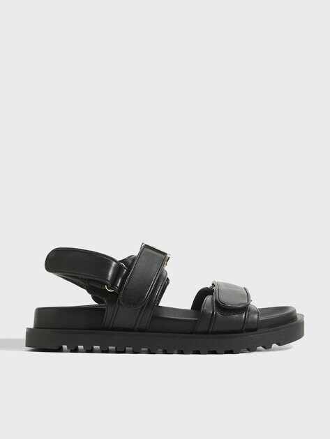 Сандалии