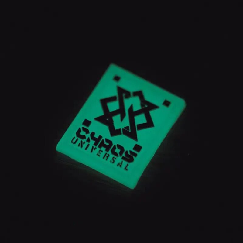 Светящийся ПВХ патч Chaos