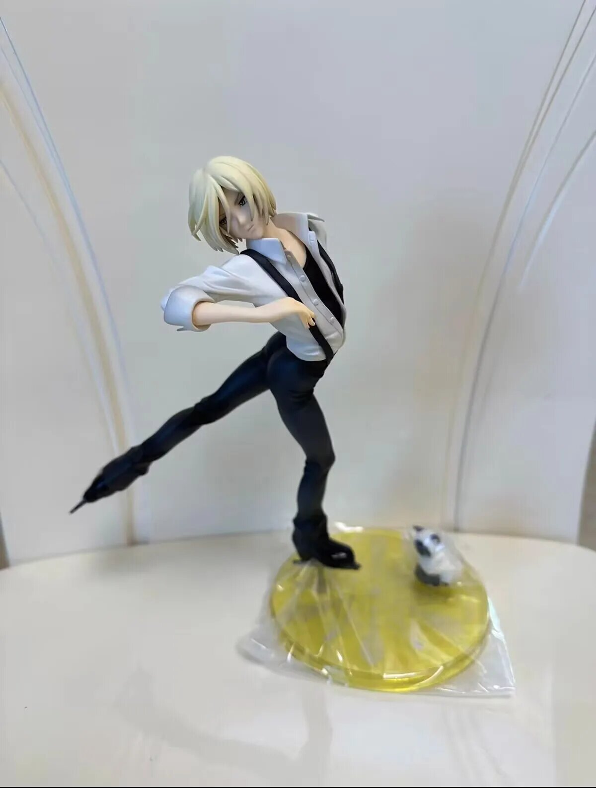 Фигурка YURI! on ICE Виктор Никифоров MegaHouse, цвет 2, без коробки
