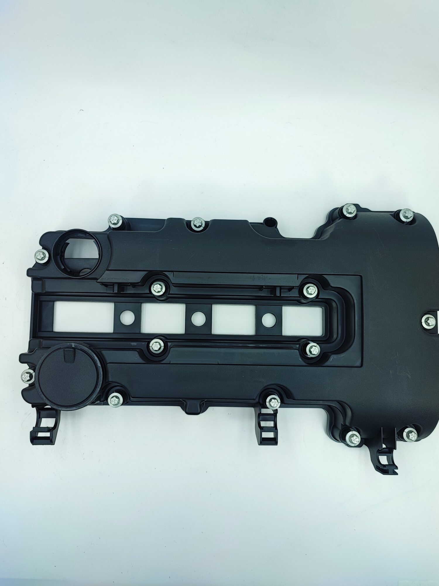 Клапанная крышка Пластиковая для Opel 1.4 - 2.0L, 55573746; 25198874; 25198498; 0607145; 0607697; 55561426