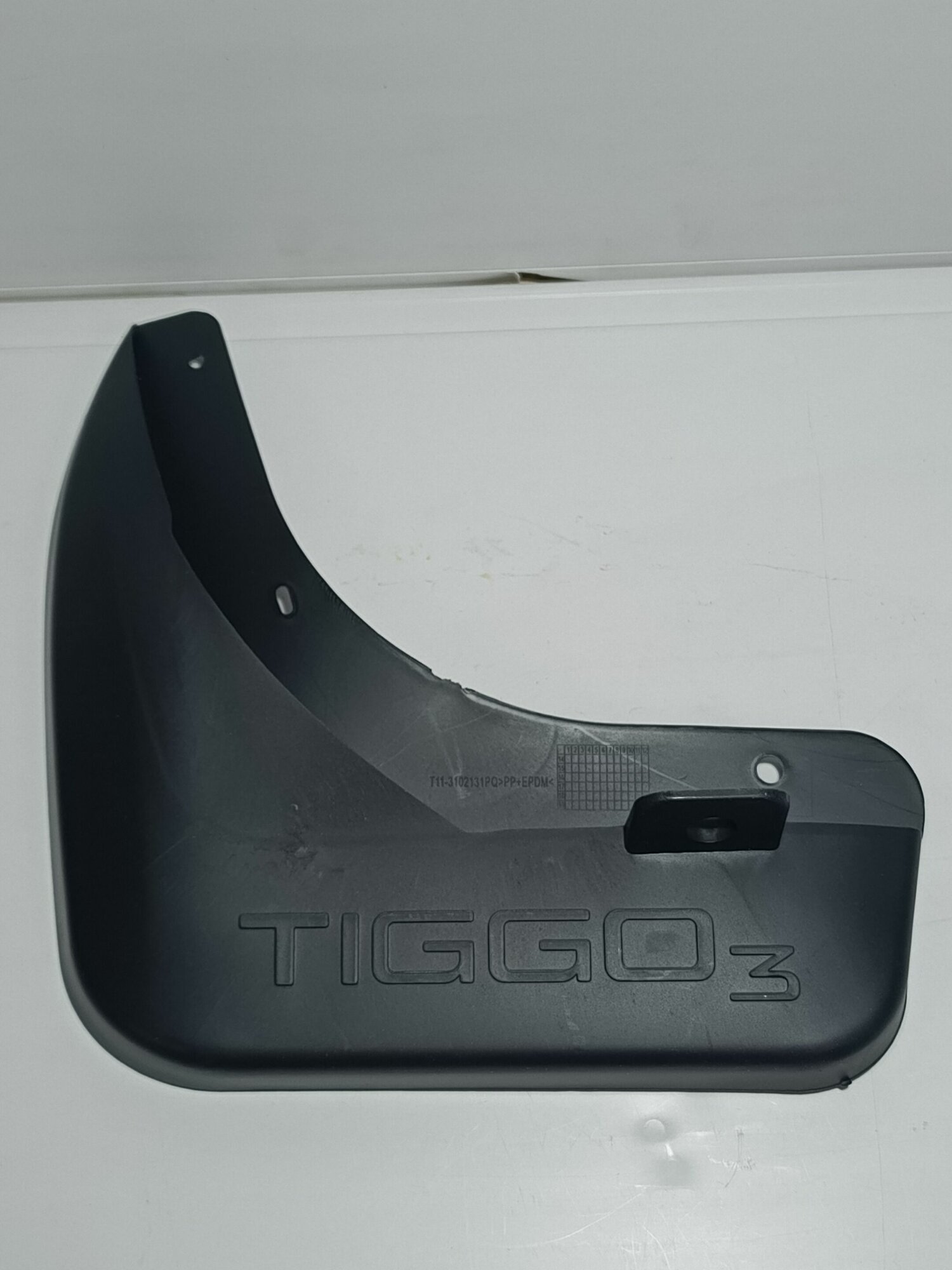 Брызговик задний левый Chery Tiggo 3 [2.0 16V CVT внедорожник] T113102131PQ