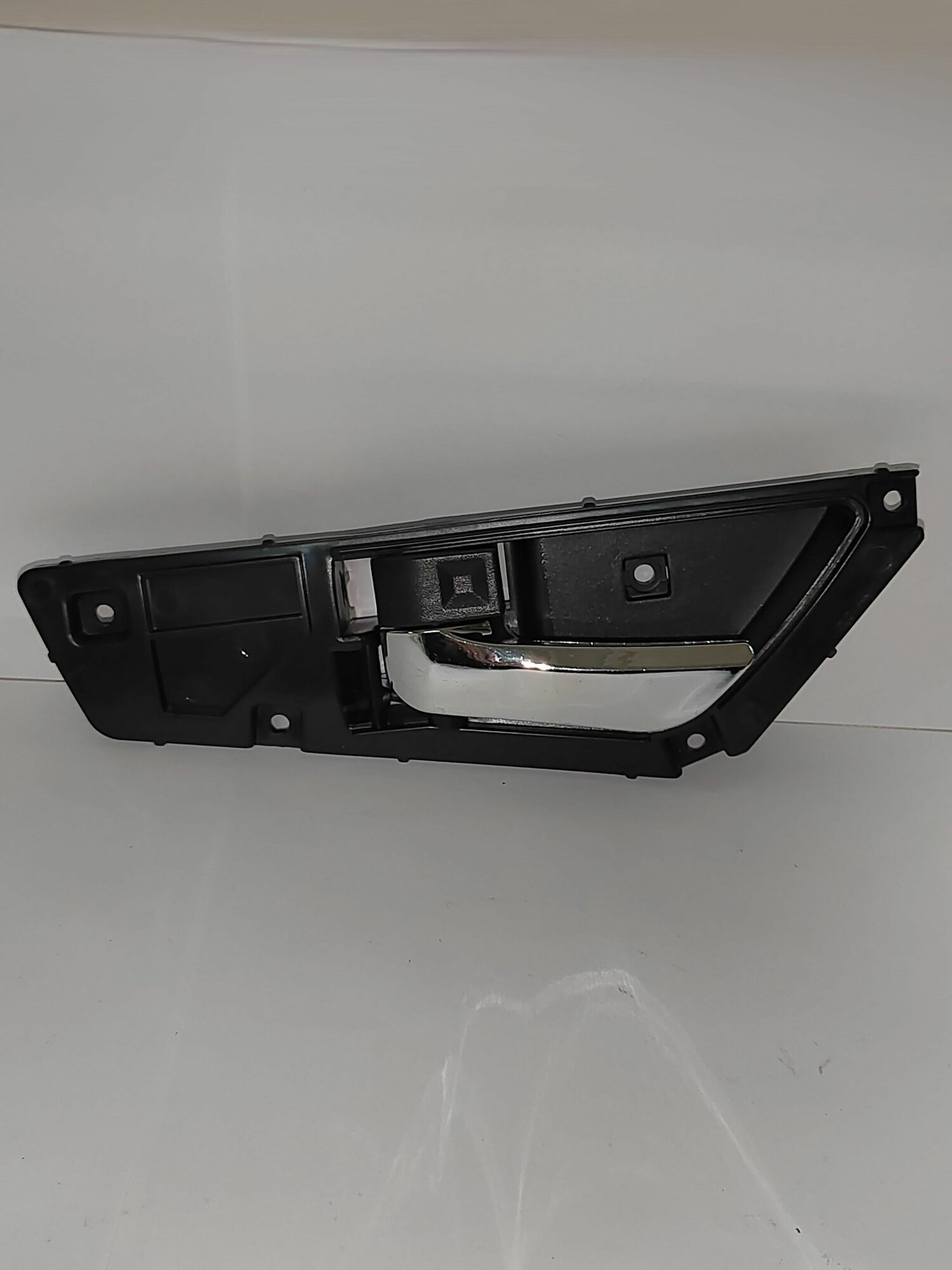 Ручка внутренняя L X60. S6102130
