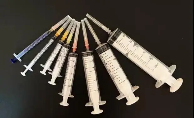 Одноразовые пластиковые шприцы VIDONIA 2ML