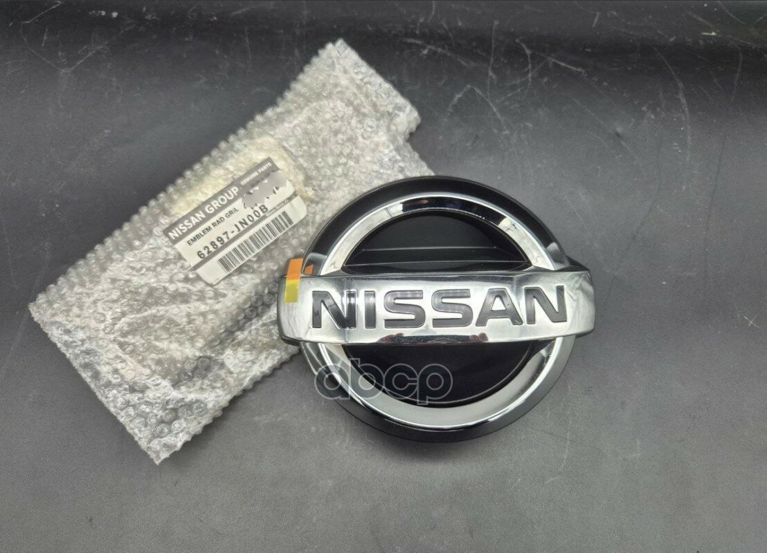 Эмблема пластик NISSAN арт. 62897JN00B