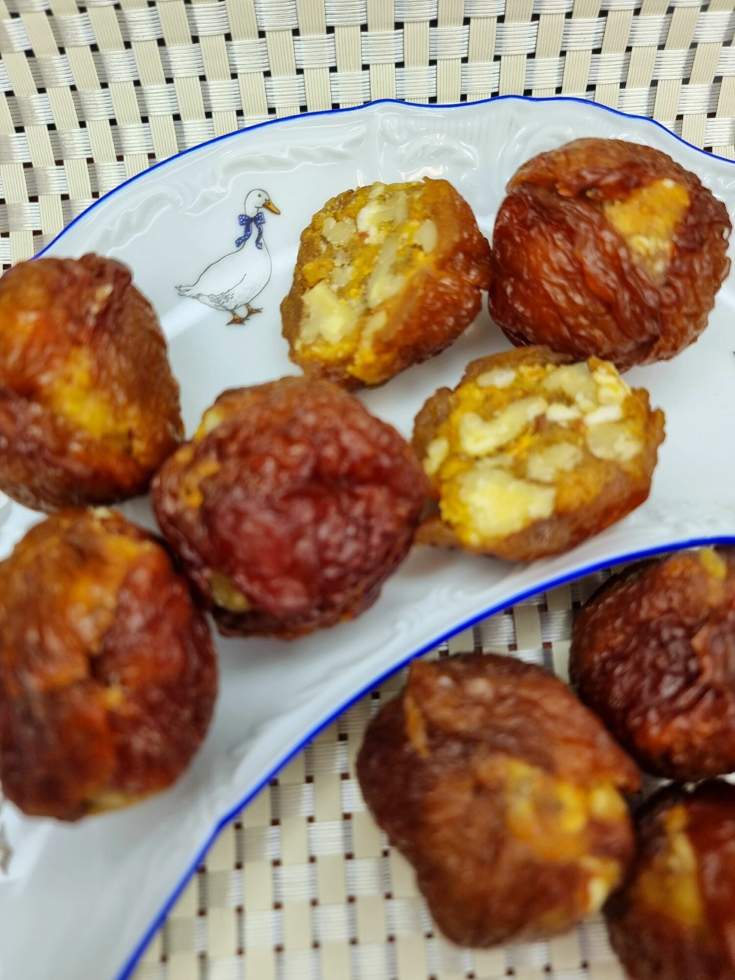 Мини алани Красная слива 200 гр.