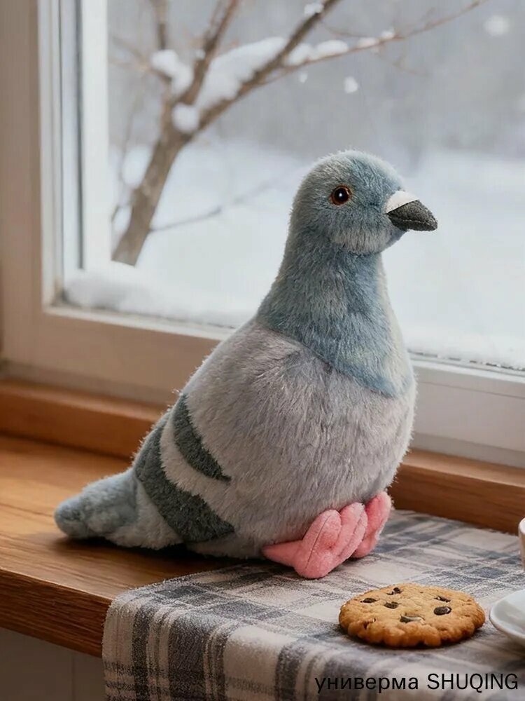 Мягкий игрушечный голубь