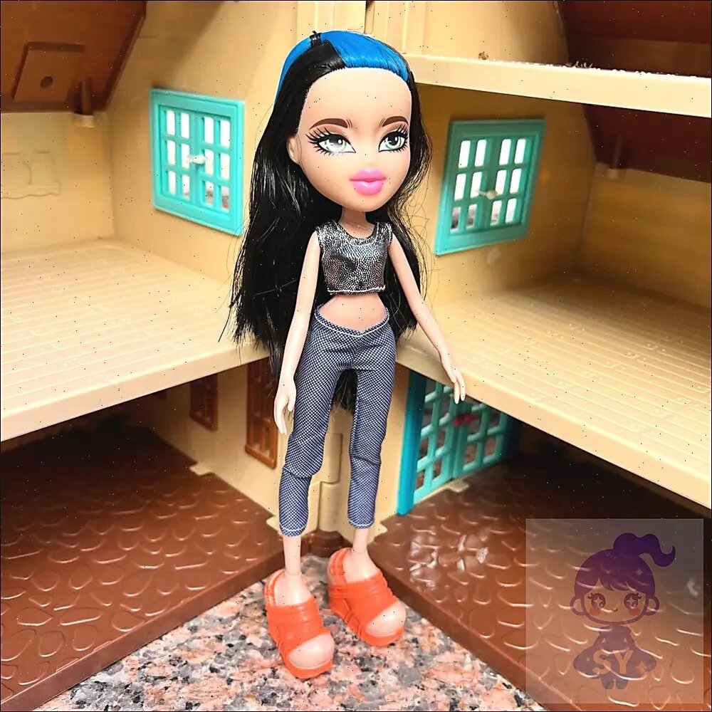 Bratz Кукла