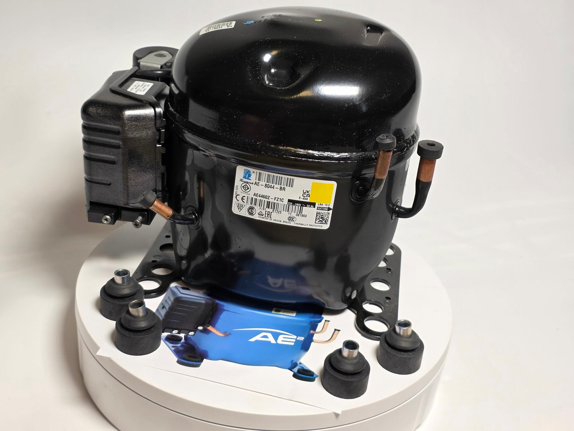 Компрессор Tecumseh AE4460Z-FZ1С (R404A)1709Вт MBP/HBP код AE-8044-BR