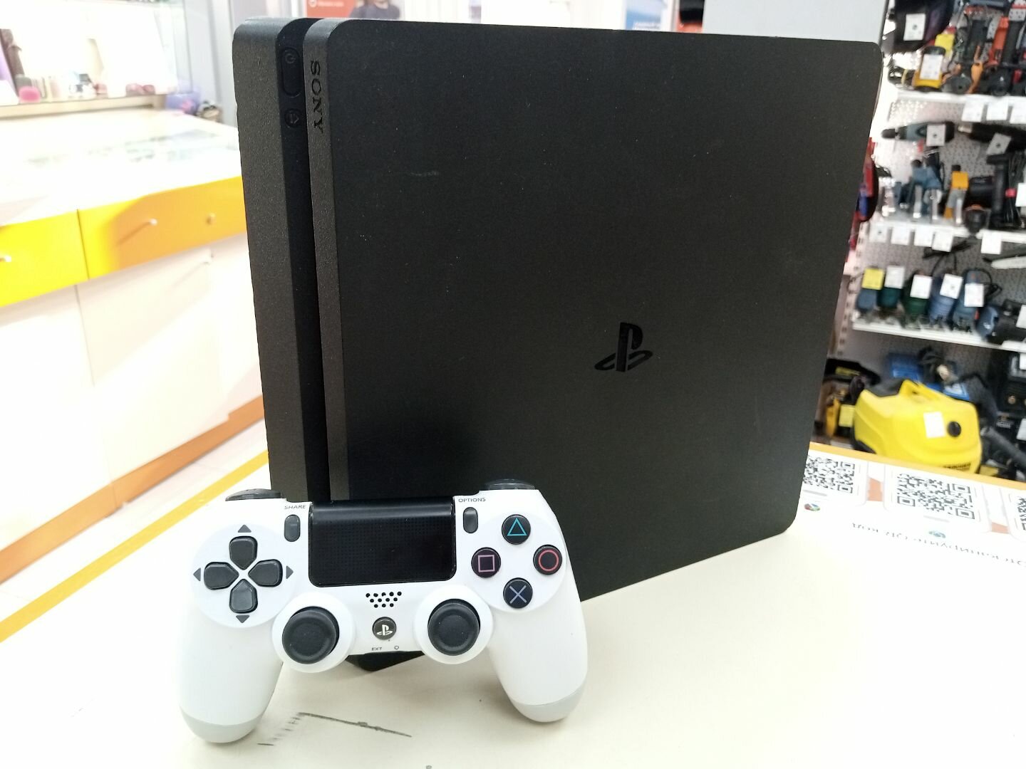 Игровая приставка Sony PlayStation 4 Slim 1TB HDD, Б/у уценка