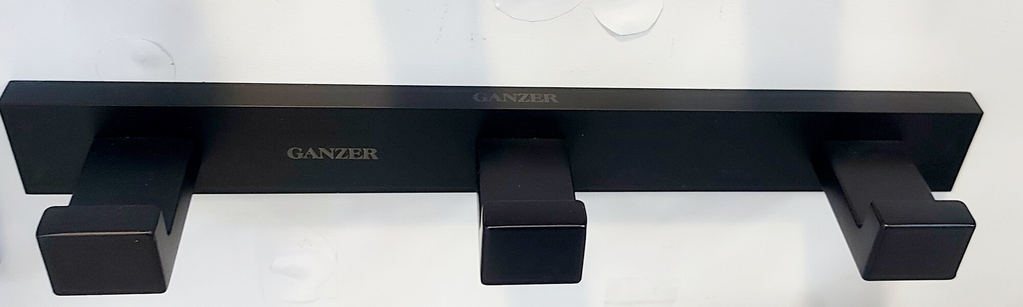 Планка для ванной GANZER GZ88053-C, черный, латунь, 3 см х 26 см