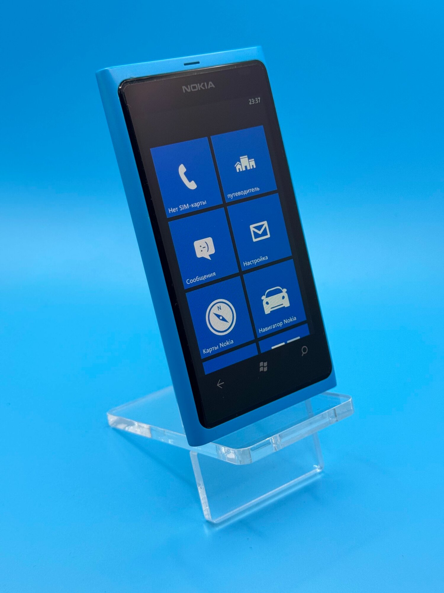 Смартфон Nokia Lumia 800 — фото 1