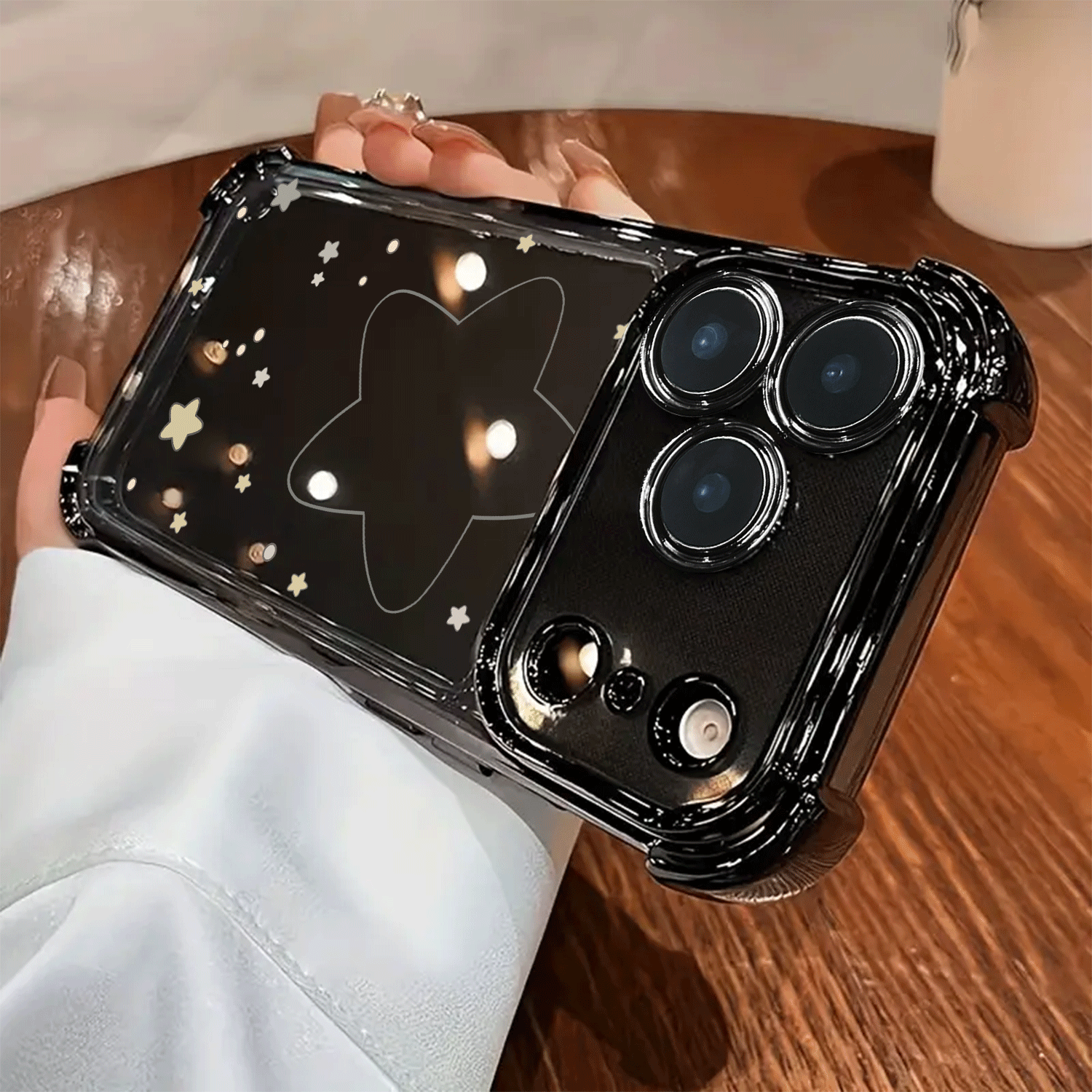 Чехол для iPhone 16, черный, мягкий прозрачный TPU, с рисунком пустотелой звезды, ударопрочный