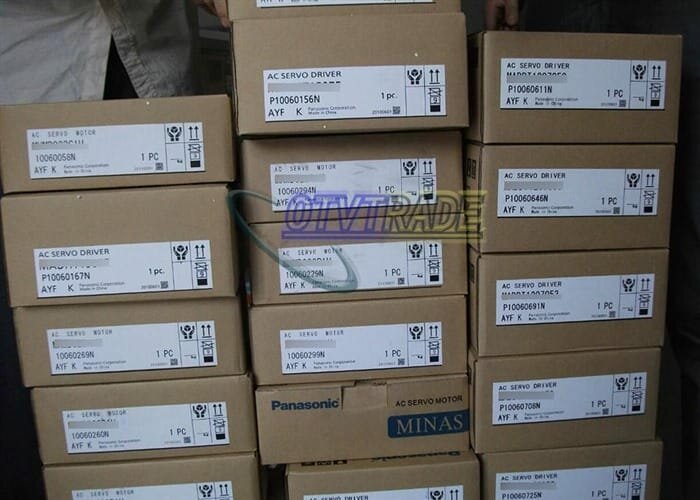 Модуль PANASONIC SERVO MOTOR MSMA011C1Q