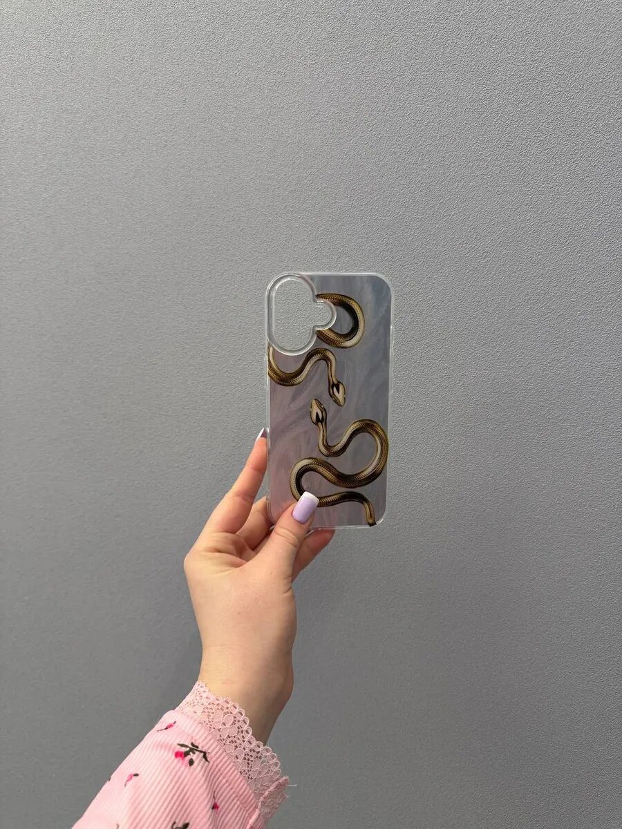 Чехол на Iphone 17, цвет серебреный, принт "Змеи", унисекс . — фото 1