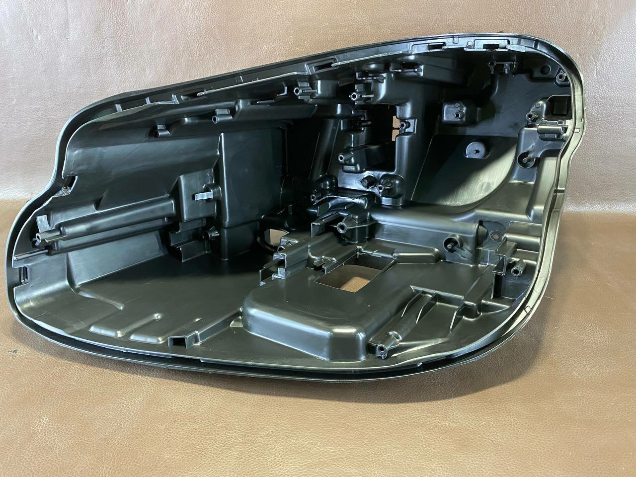 Корпус фары передней левой для Mercedes-Benz E-klasse W213 (2016-21гг) A2139066501