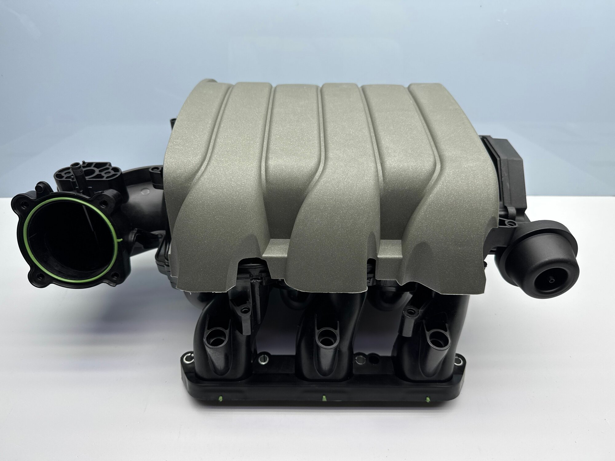 Новый коллектор (впуск) VW VAG 2.4 BDW IMLENG I01029006 06E133201Q