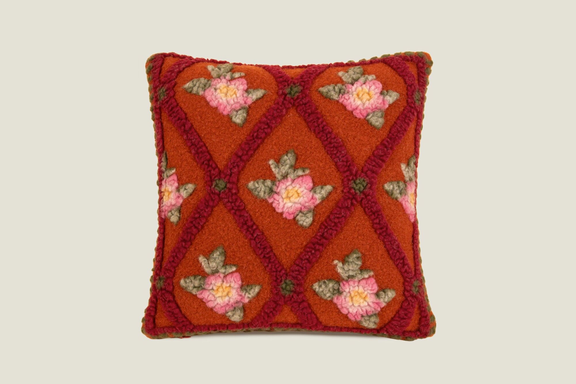 Подушка ROSE FLOWER TERRACOTTA 50x50, шерсть 80% полиэстер 20%, начинка конфорель