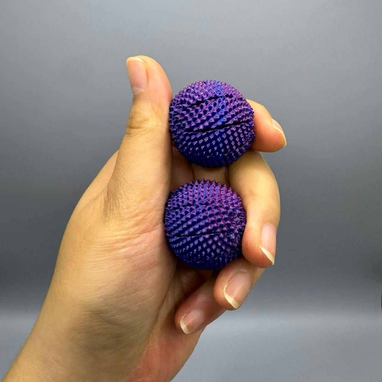 Вращающийся сенсорный массажный мяч с шипами для снятия стресса и расслабления, комплект из 2 шт.