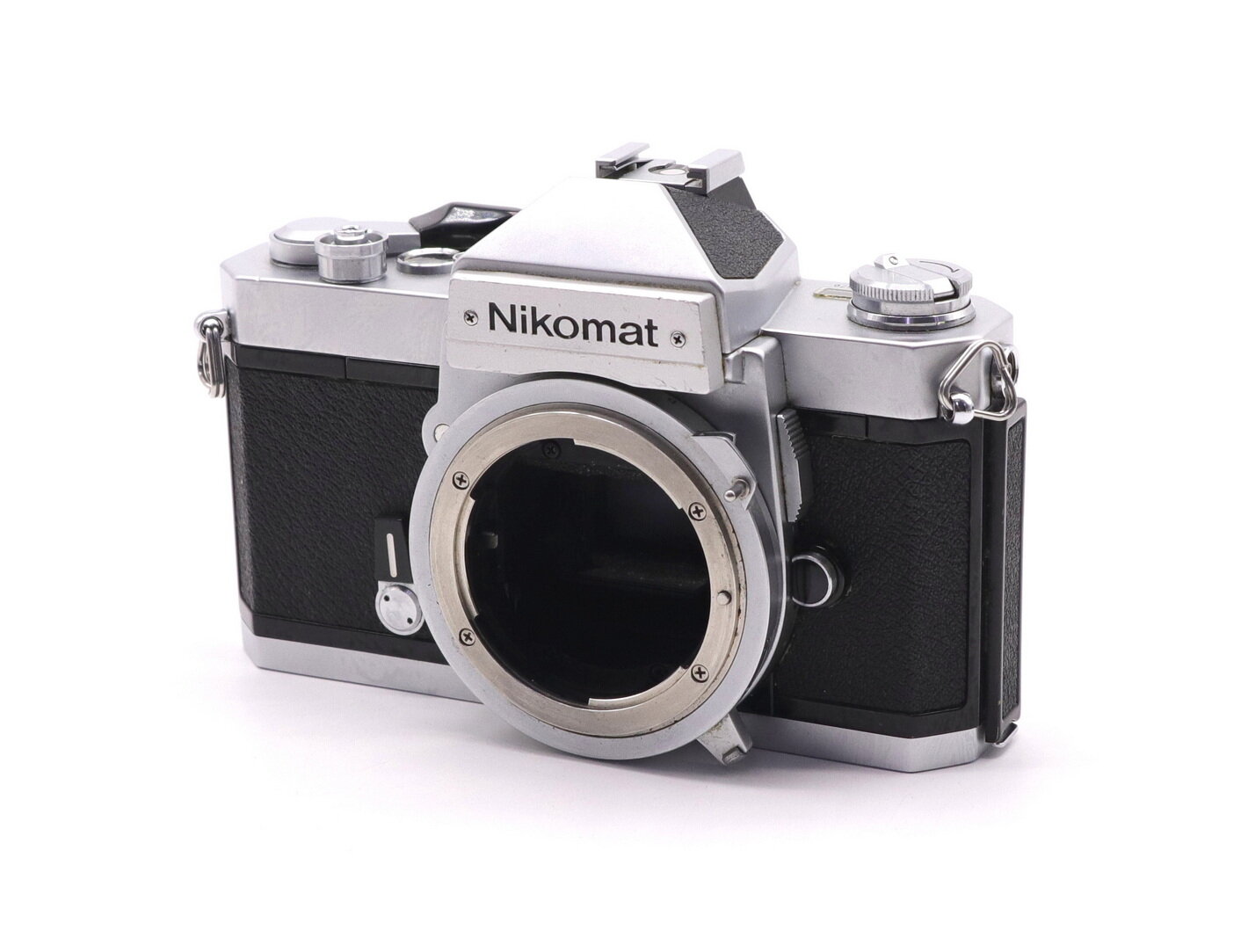 Плёночный зеркальный Nikon Nikomat FT2 body