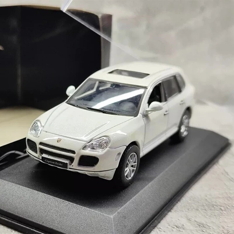 WELLY 1/43 масштабная модель Cayenne Turbo S из металла