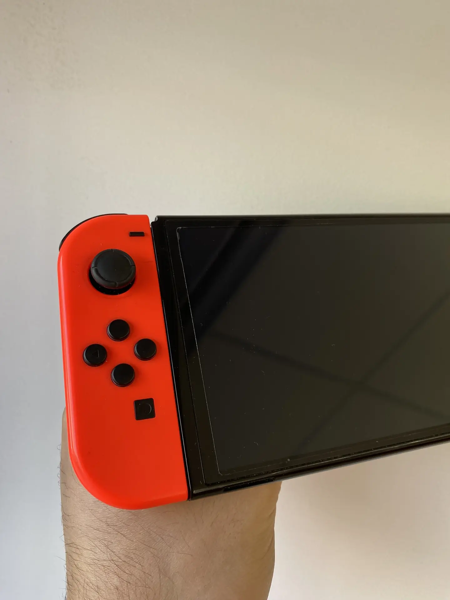 Игровая консоль Nintendo Switch OLED 64 Gb сине-красная — фото 1