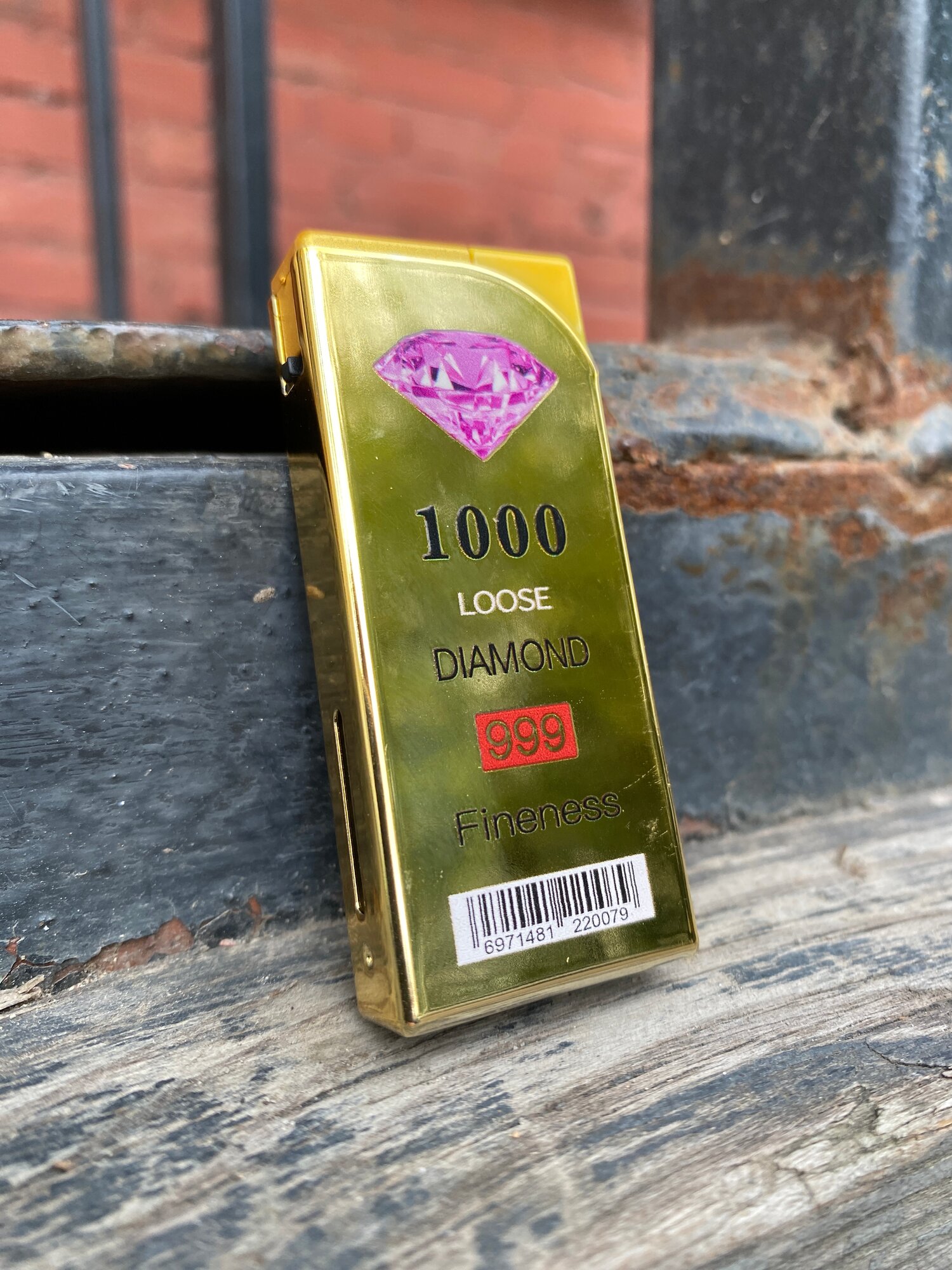 Зажигалка газовая турбо Слиток Diamond Pink без газа, золотая, розовый бриллиант