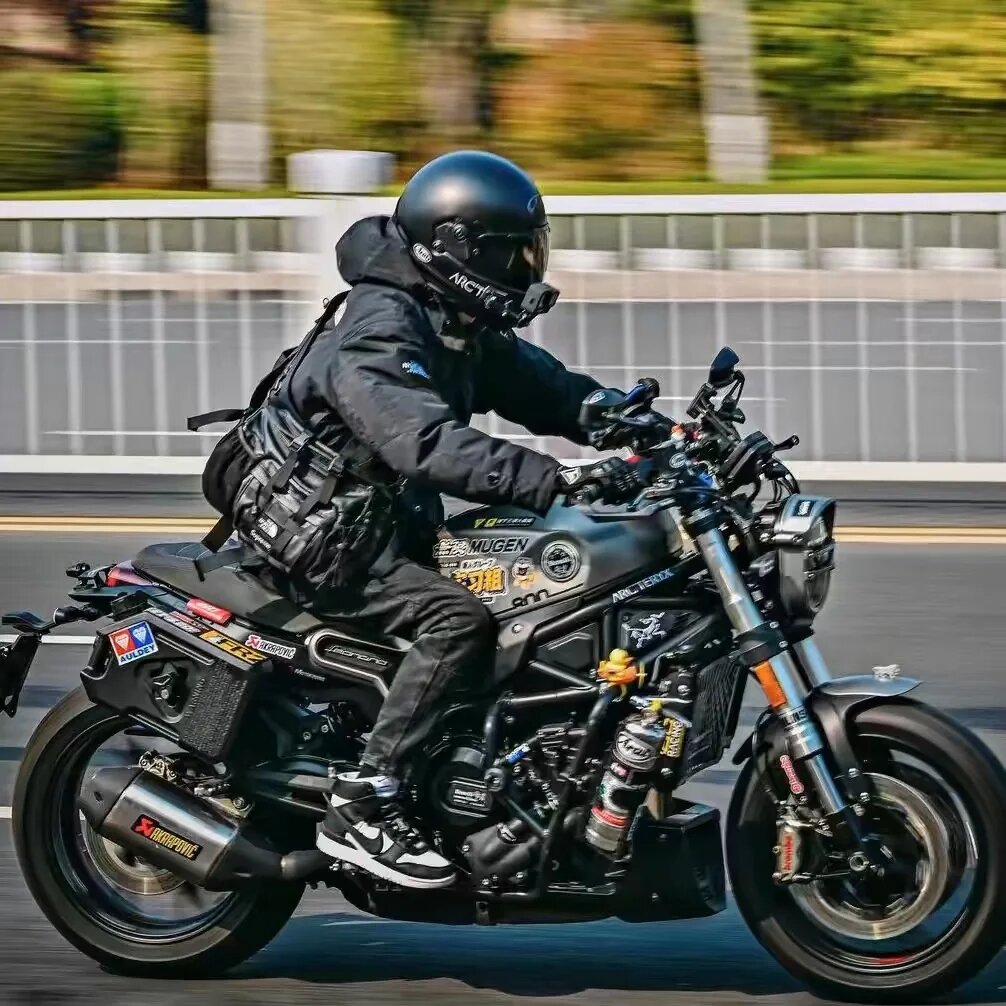 Кронштейн для сумки Benelli Leoncino 800, левый, черный — фото 1