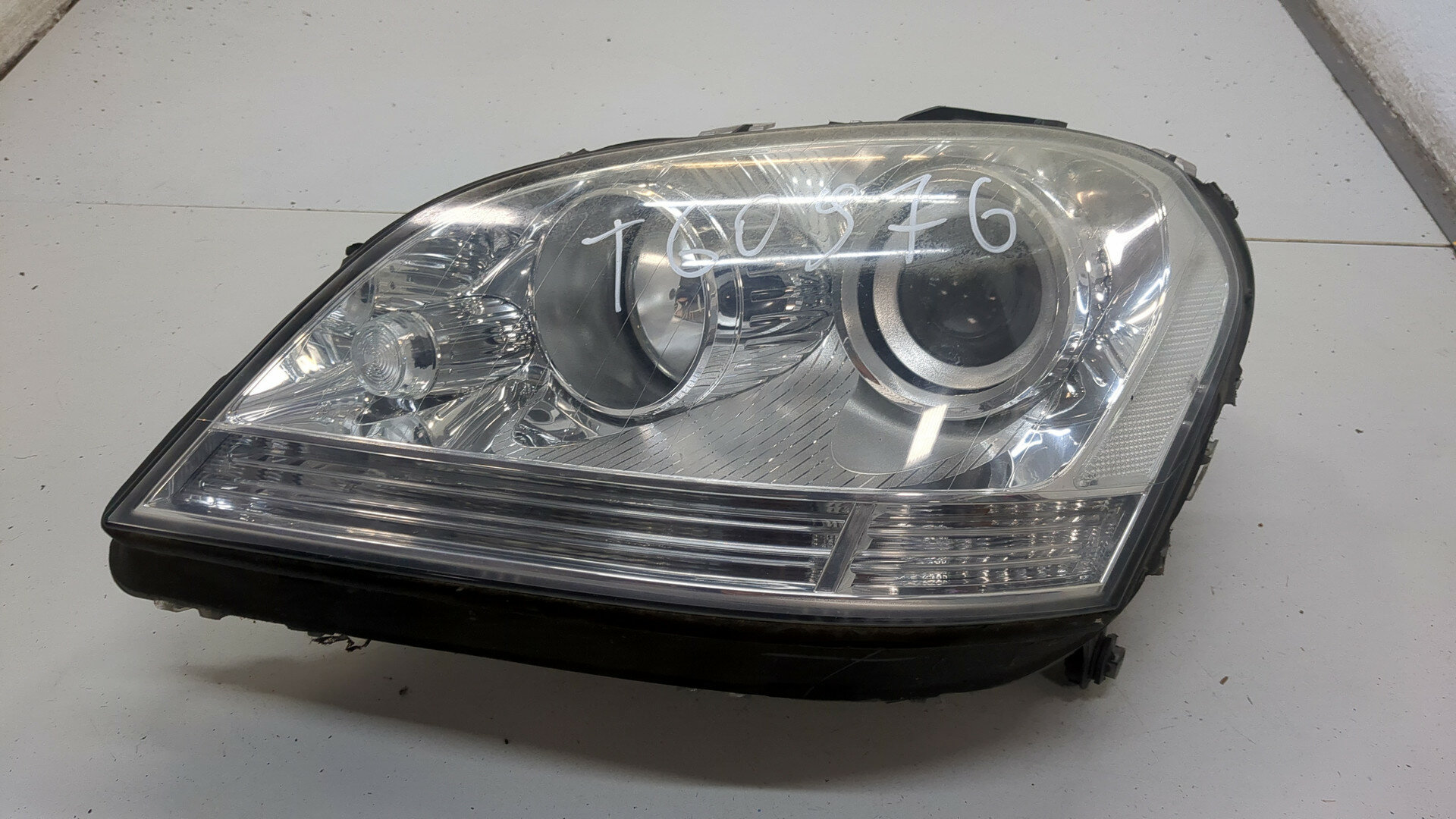 Фара (передняя) левая Mercedes ML W164 Б/У