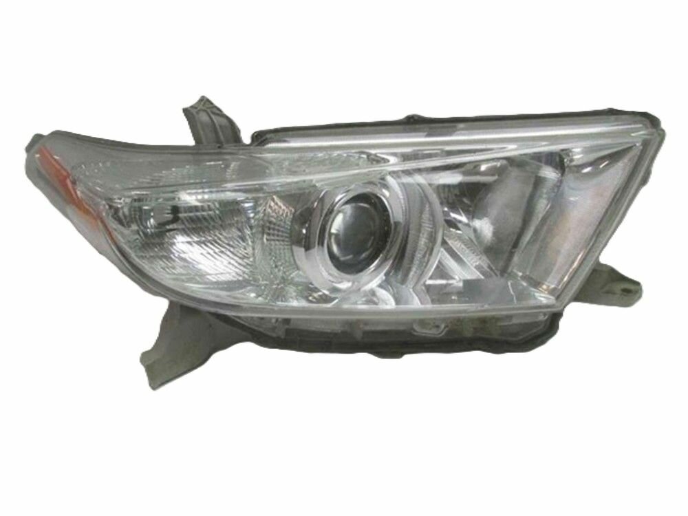 Фара SAT ST-112-1135R Toyota Highlander 10-13 справа/ Галоген/ С электрокорректором