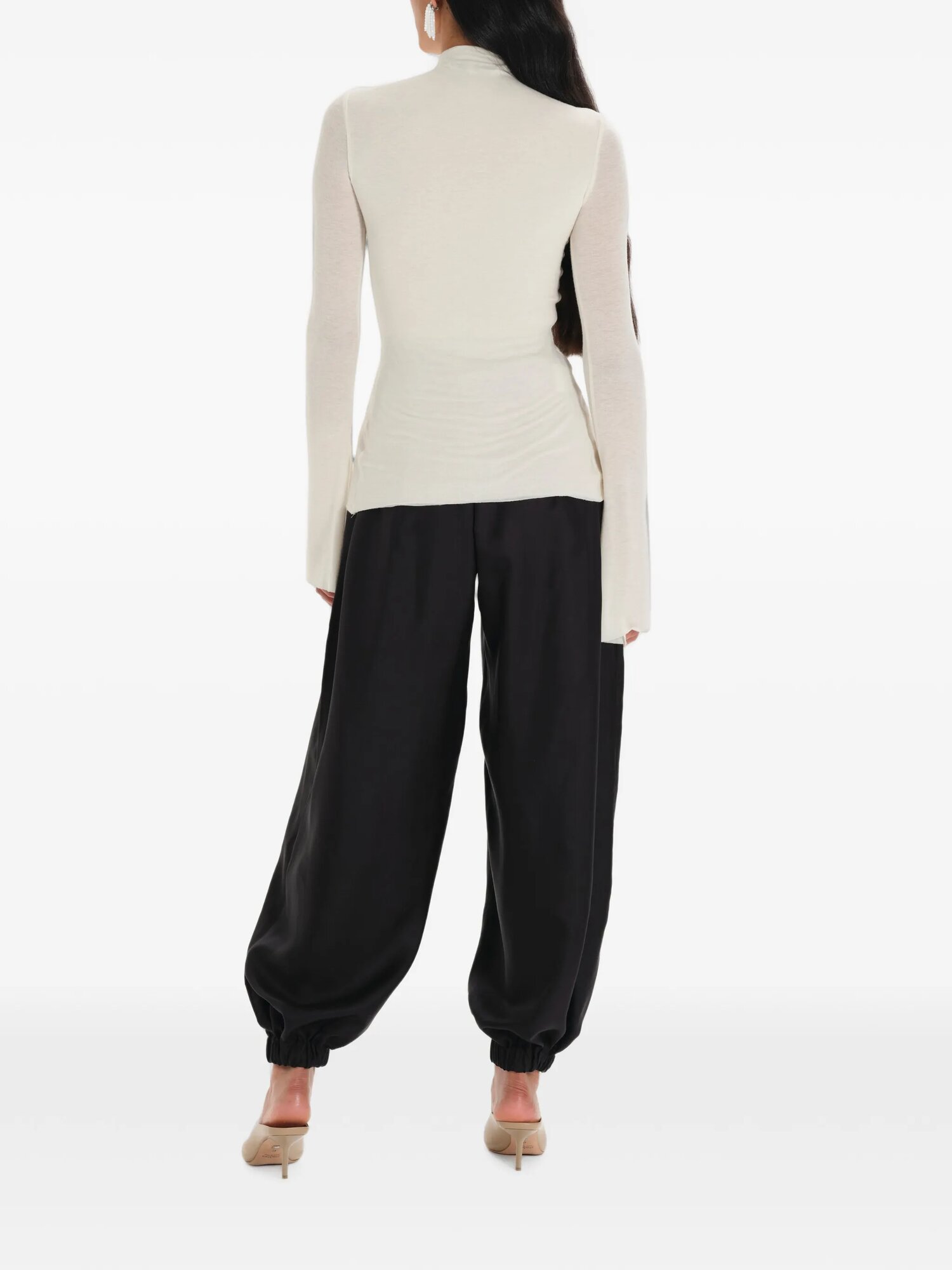 Блуза  Leyla embellished-button flared-sleeve blouse, размер 36, белый — фото 1