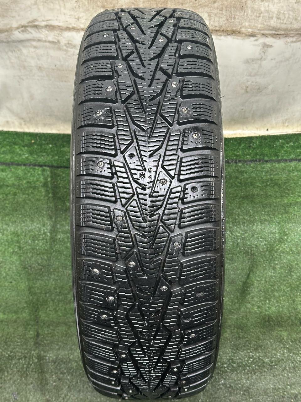 Зимние шины Nokian Tyres Nordman 7 185/65 R15 20% износ OMR692606