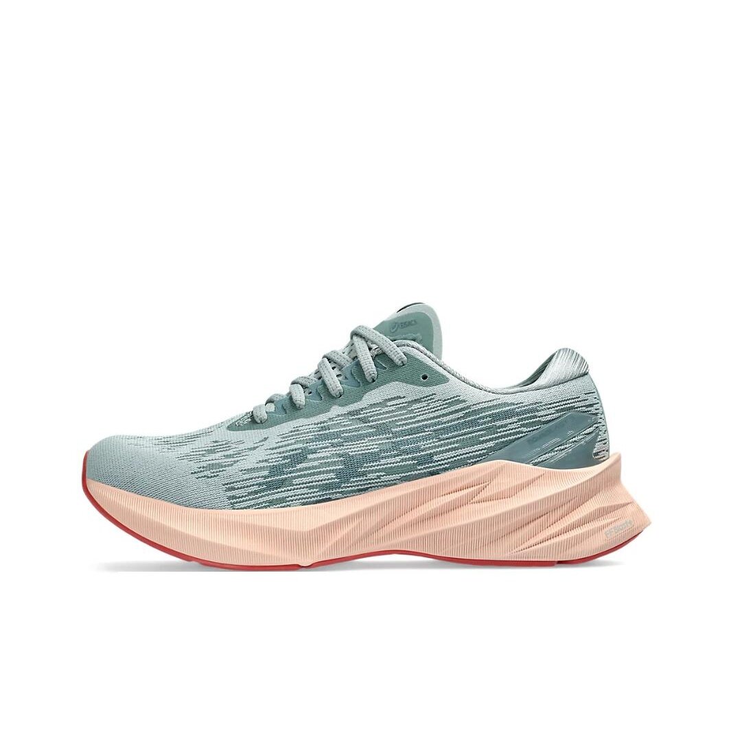 Кроссовки ASICS NOVABLAST 3