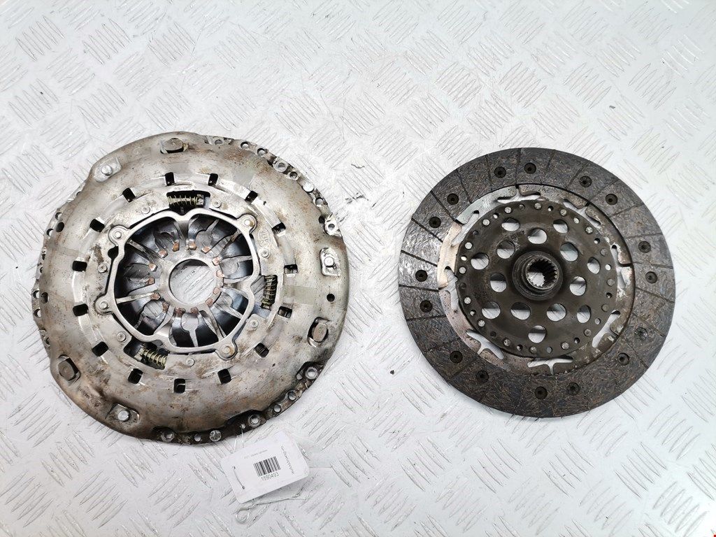 Корзина сцепления / 1590493 8200826557 302053536R для Renault Scenic 2 (с пробегом)
