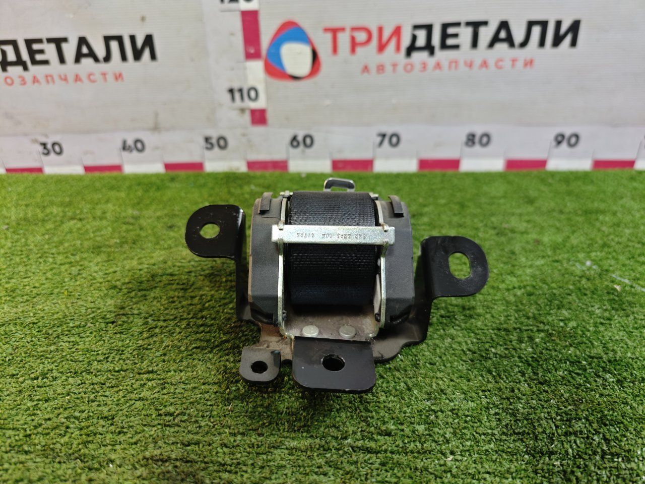 Ремень безопасности Nissan Qashqai 1.6 HR16 2011 задн. (б/у)
