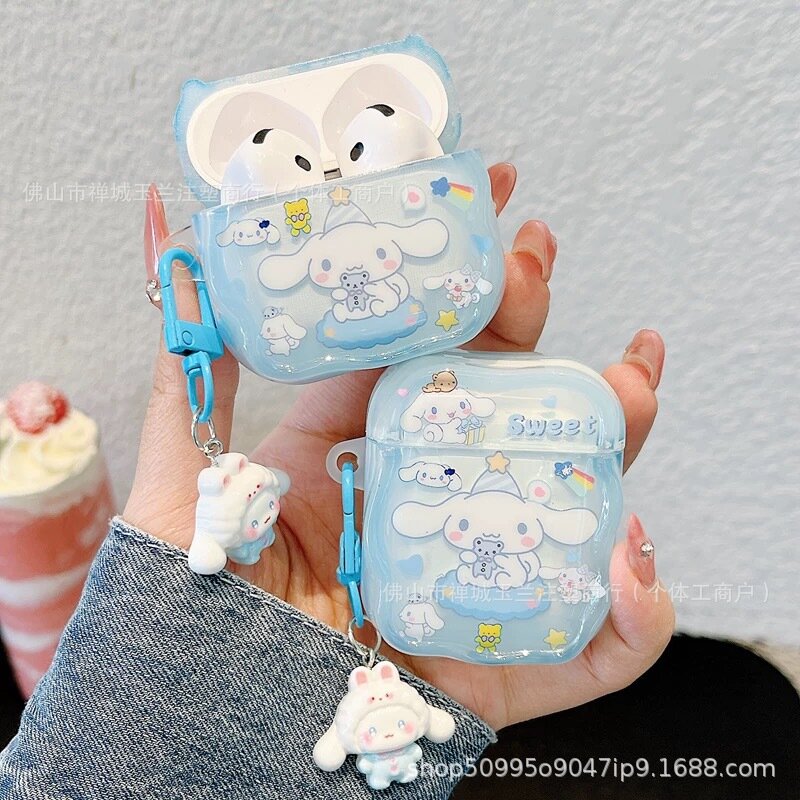 Защитный мягкий чехол Hello Kitty для наушников Apple AirPods 4-го поколения и AirPods Pro 3-го поколения