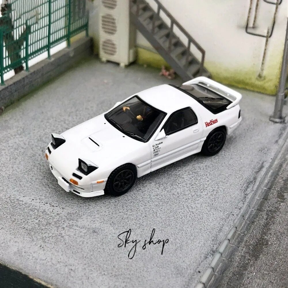 Машинка Hobby Japan 1:64 Mazda Initial D RX7 FC3S, белая, металлический сплав, ABS пластик, каучук