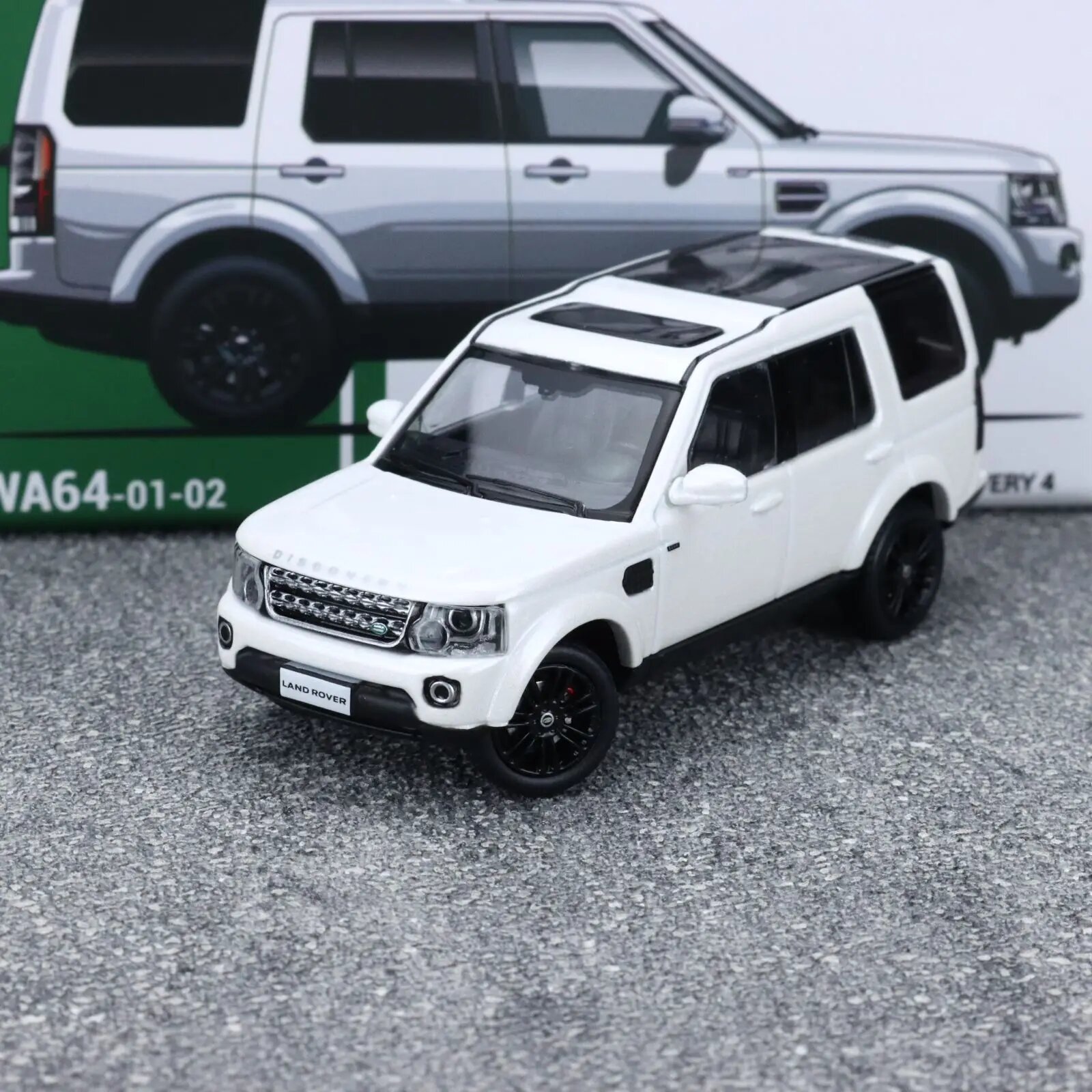 Welly Land Rover Discovery 4 1/64, цвет B