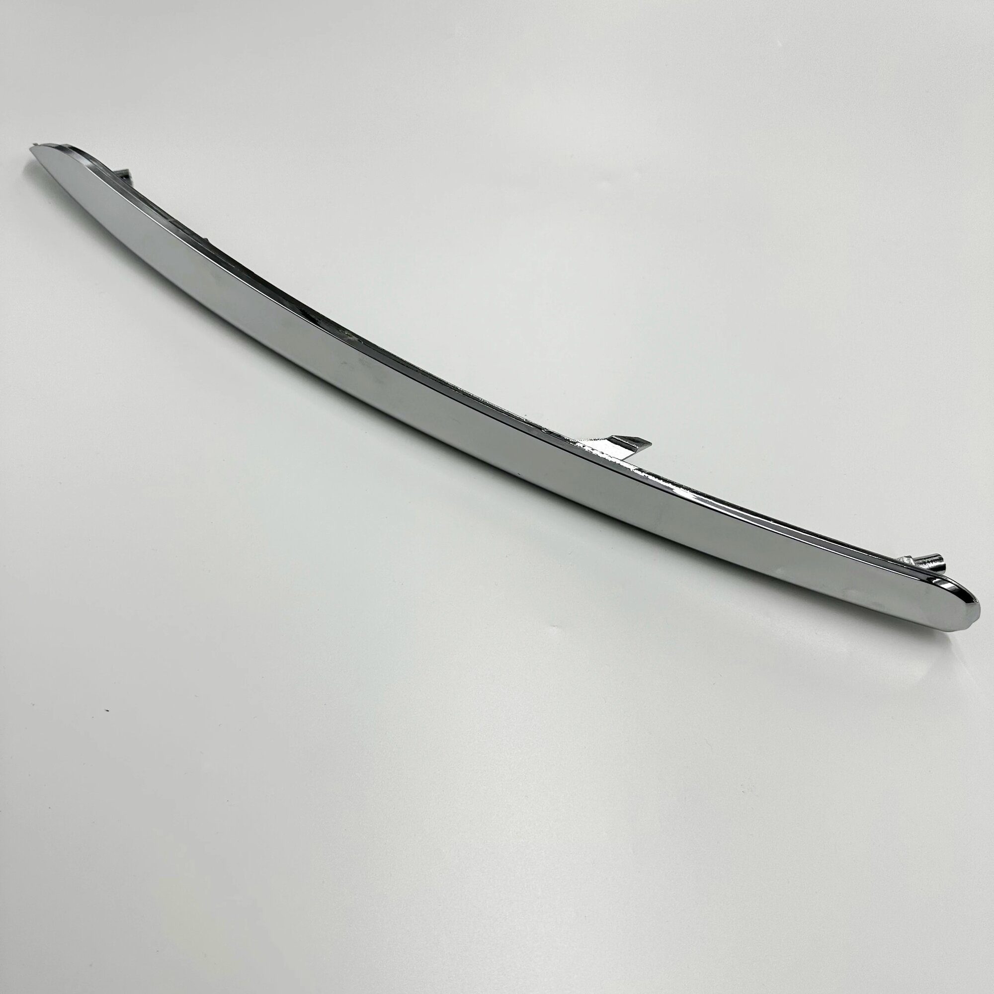 Пара хромированных накладок на передний бампер для Kia Sportage 2011 2012 2013 2014 2015 2016 865813W000 865823W000