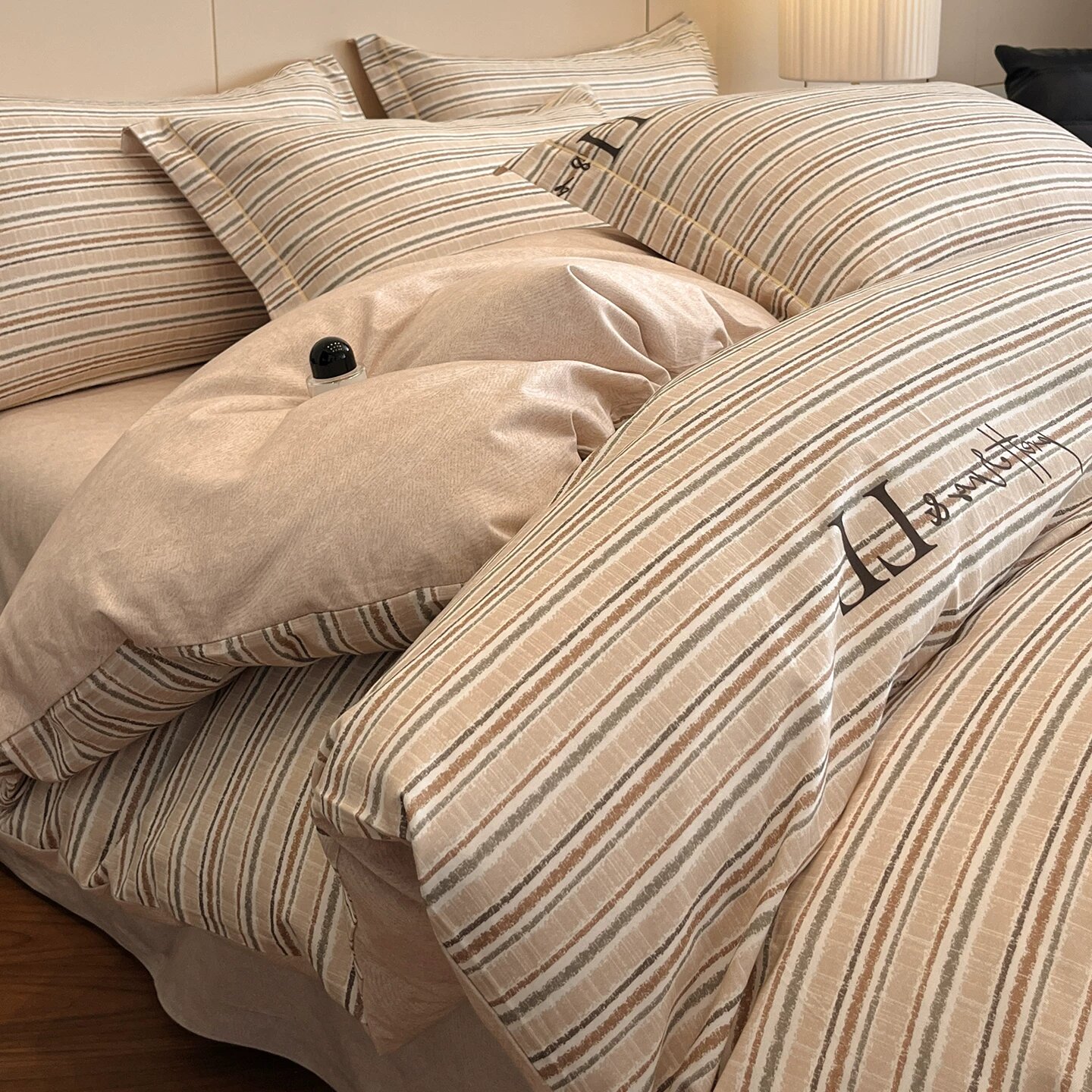 Комплект постельного белья Herrani Home Textiles 2025: новый, из 100% утолщенного хлопка с начесом, четырехкомплектный,