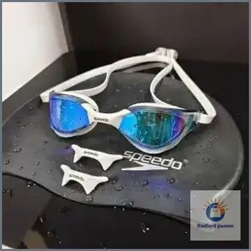 Качественные очки для плавания Speedo