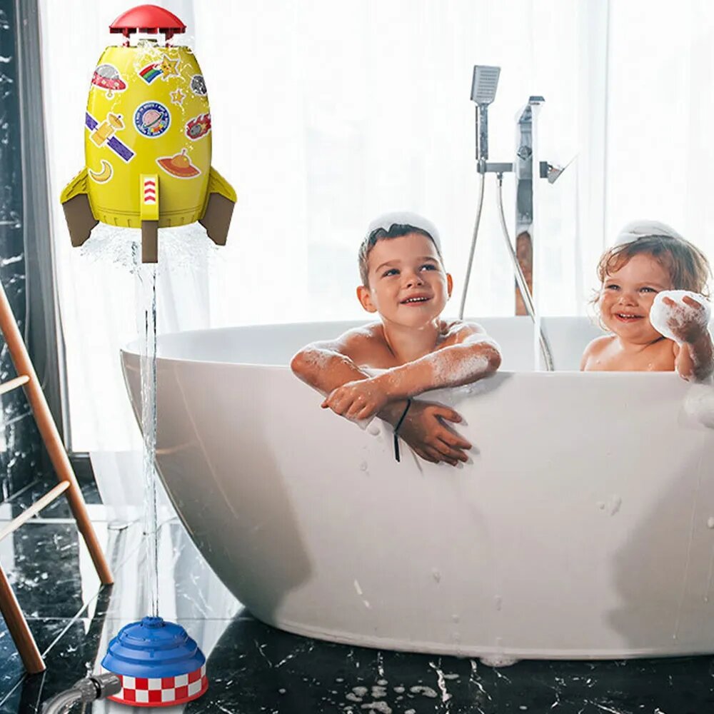 Игрушечная ракетница желтого цвета для водных игр и активного отдыха на пляже и в бассейне — фото 1