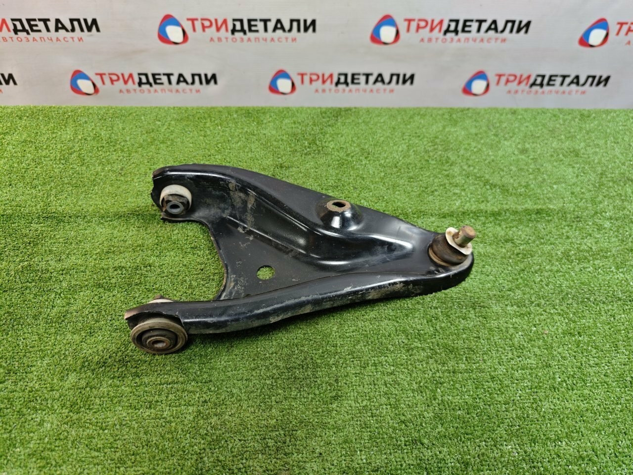 Рычаг подвески Renault Sandero 1.6 K7MA812 2019 перед. лев. (б/у)
