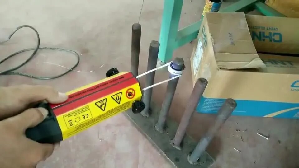 Безпламенный индукционный нагреватель гаек авто 1000W, инструмент для разборки заржавевших болтов и крепежей — фото 1