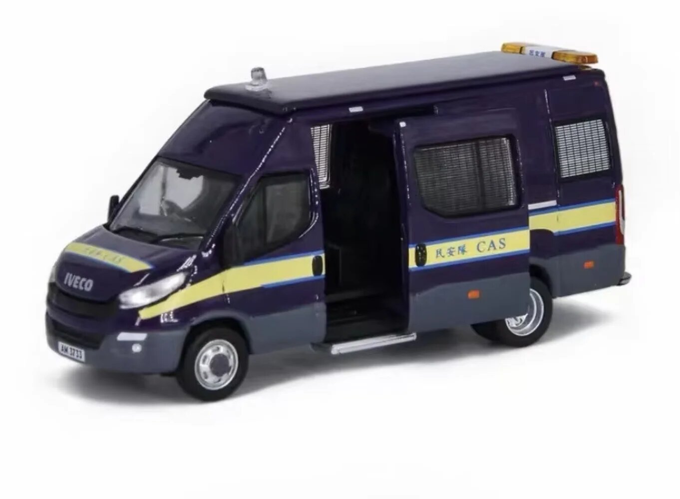 Коллекционная модель автомобиля Tiny 1/64 Daily AM3733