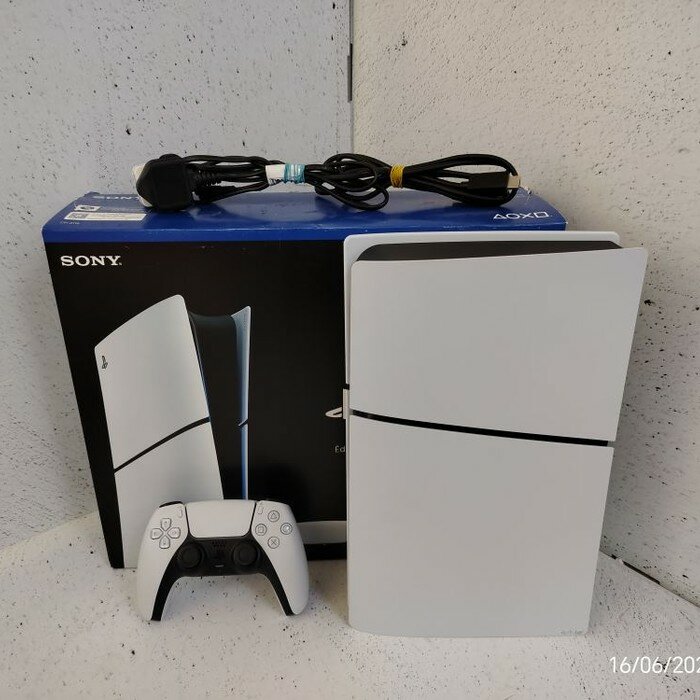 Игровая приставка Sony PlayStation 5 Slim 825 Гб