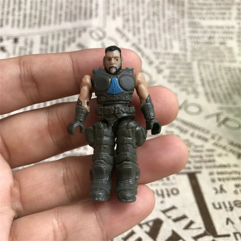 Фигурка Dominic Santiago Gears of War 5,5 см зеленый