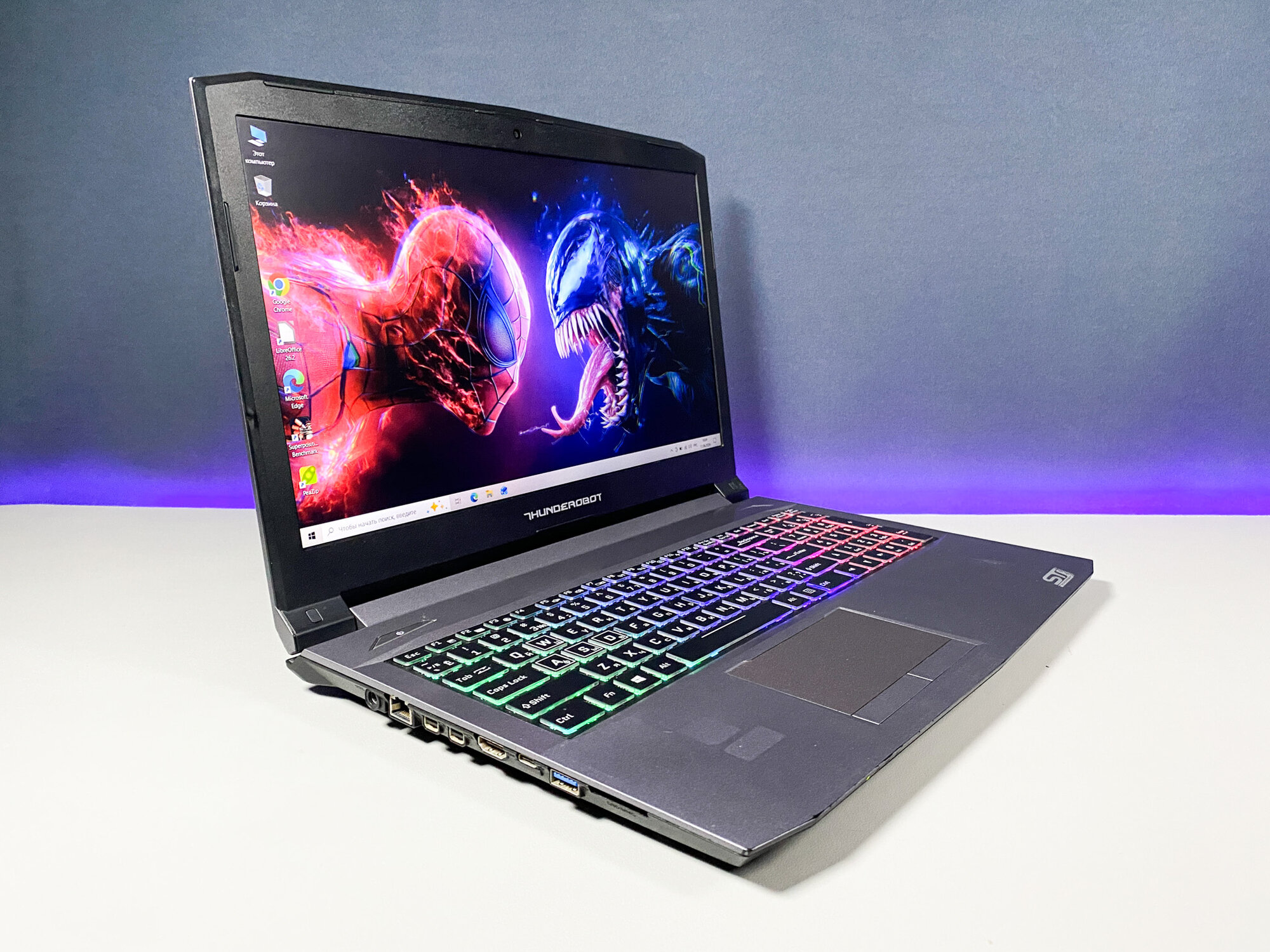 Игровой Ноутбук Thunderobot 15.6"/Intel Core i7-7700HQ 4/8*2.80-3.80GHz/GTX 1050Ti-4Gb/8Gb/SSD256Gb