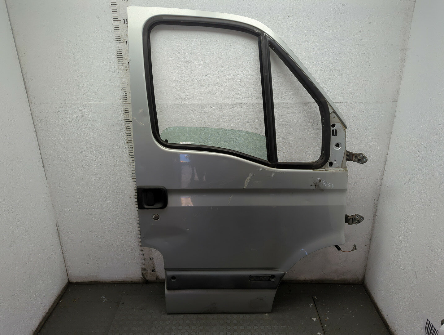 Дверь боковая (легковая) правая передняя Renault Master Б/У